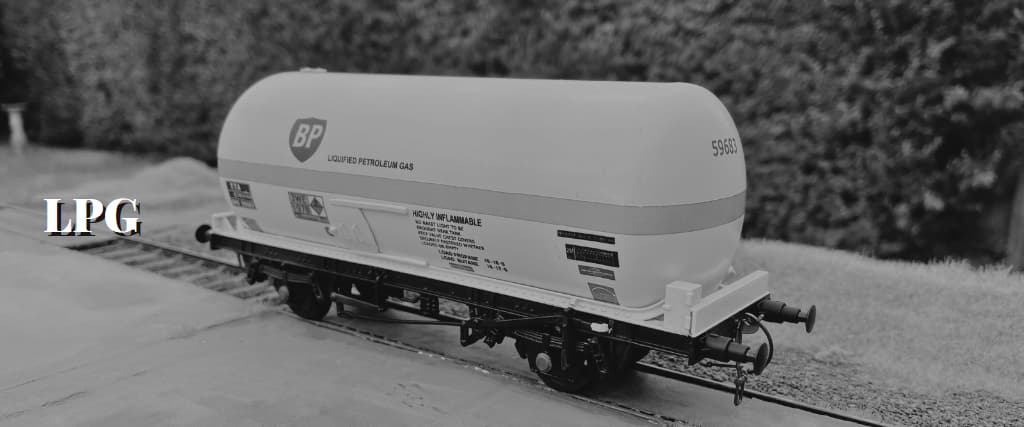 Which Petrol Should You Use? The Different Fuel Types Explained ...